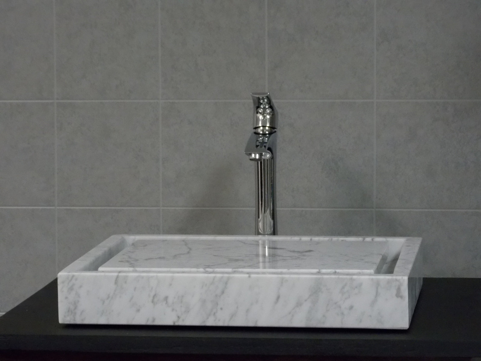 White Carrara Marble Infinity Pool Sink – Rustic Sinks